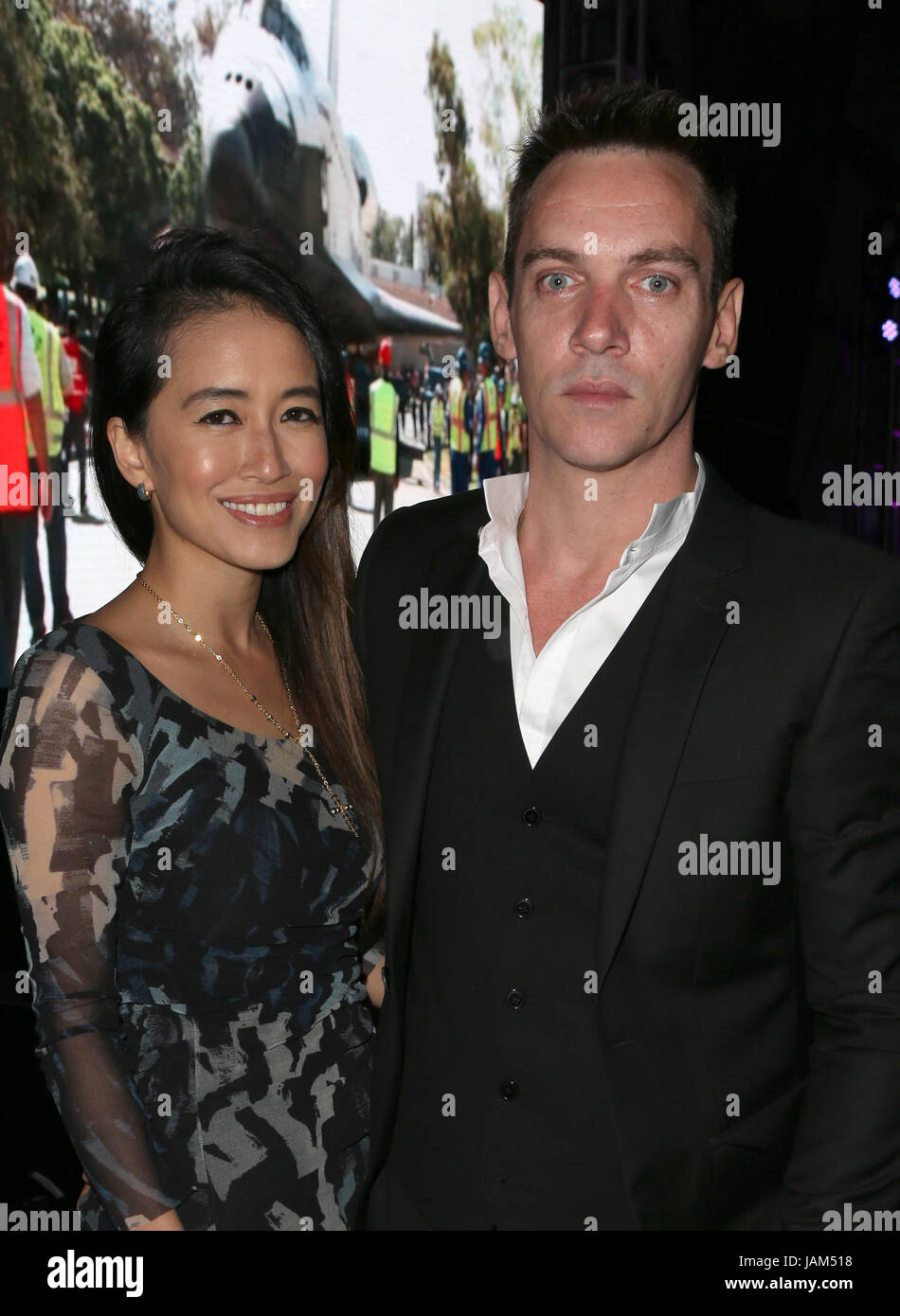 Angel Flight West's Annual Endeavor Awards Featuring: Mara Lane ...