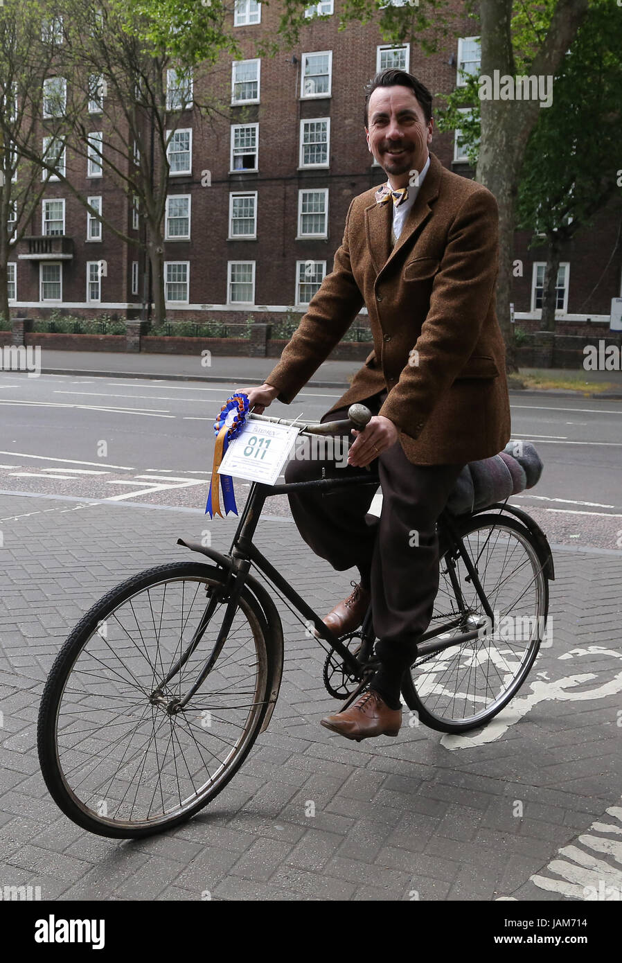 Riders gather for a picnic in Geraldine Mary Harnsworth Park. The Tweed ...