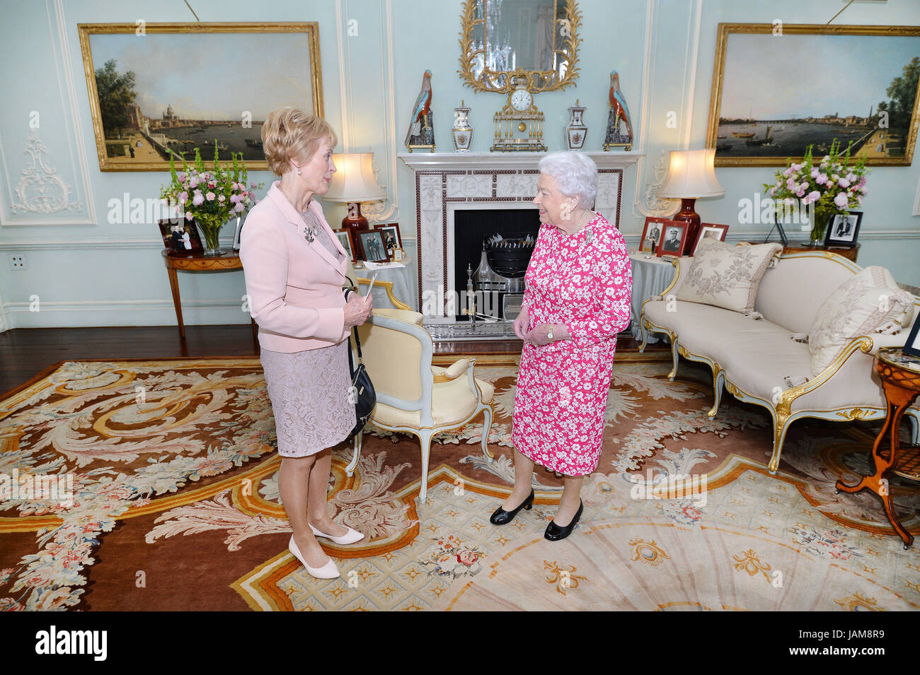 Queen Elizabeth II talks with Kerry Sanderson, the Governor of western ...