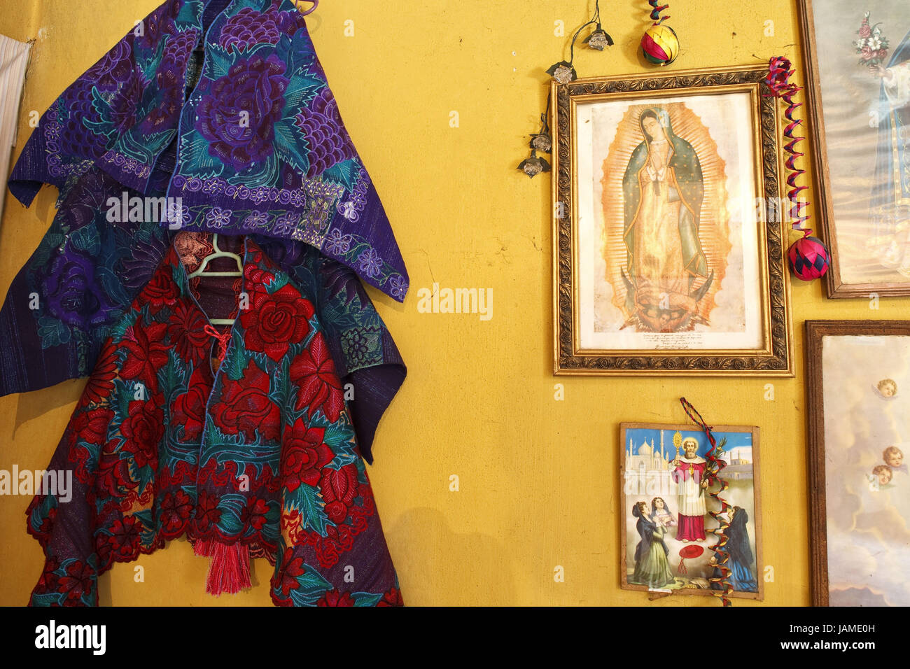 Mexico,Chiapas,Zinacantan,textiles,embroidery goods,saint's pictures ...