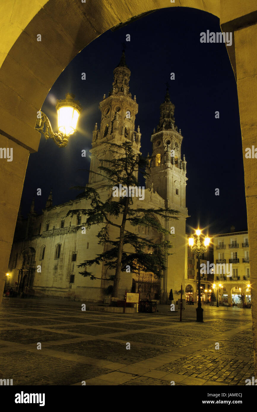 Spain,La Rioja,Logrono,cathedral Santa Maria la Redonda,night,Jakob's ...