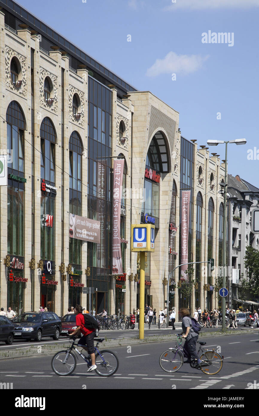 Germany,Berlin,Schlossstrasse,shopping centre 'The lock' Stock Photo ...