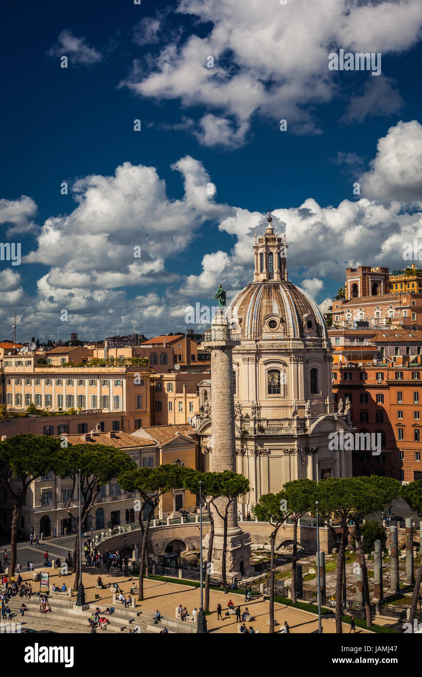 Italian architecture in Rome Stock Photo - Alamy