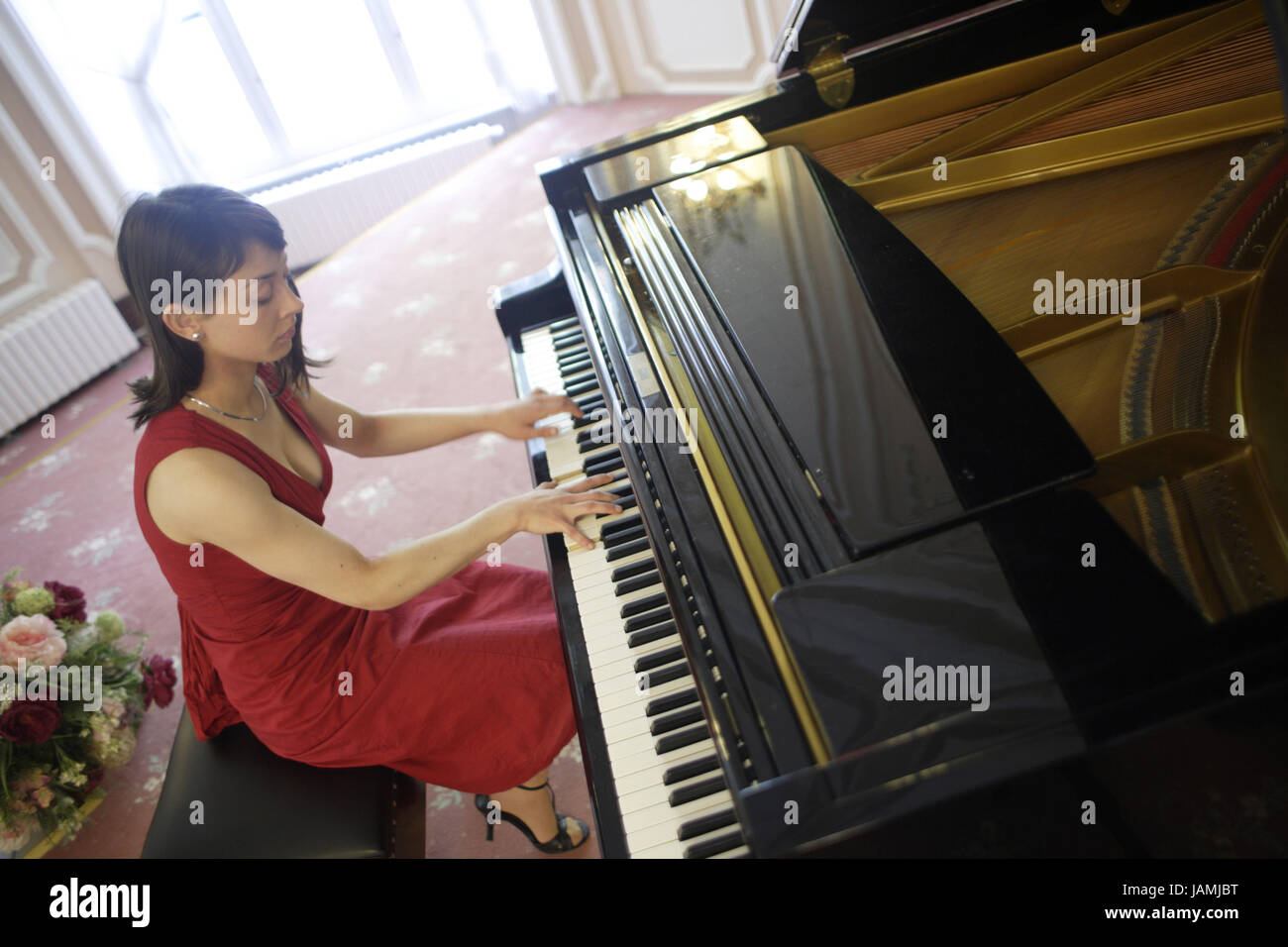 Piano Dress High Resolution Stock Photography and Images - Alamy
