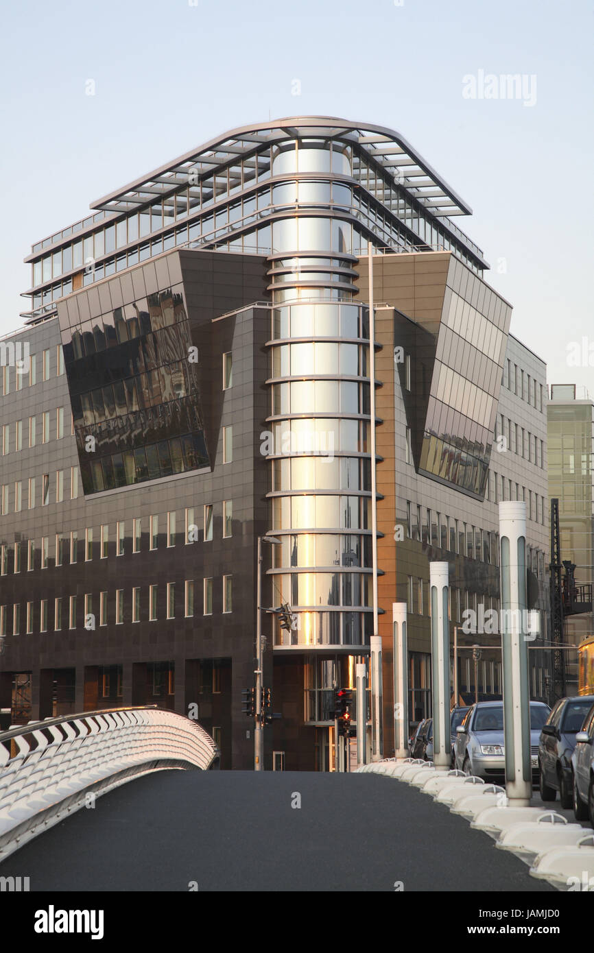 Crown princes bridge office building hi-res stock photography and ...