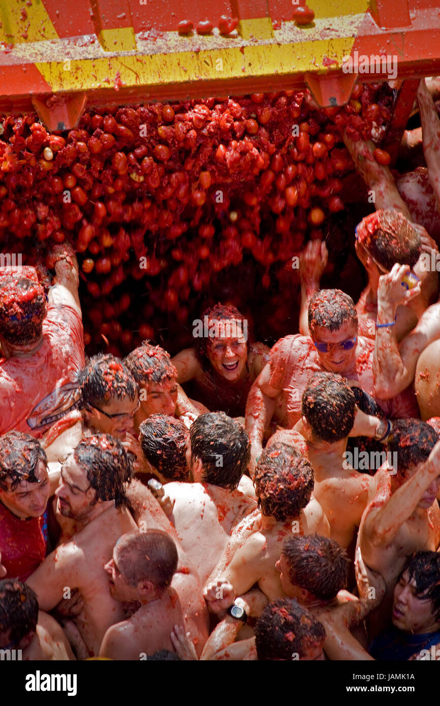 La Tomatina Festival Tomato Fight In Bunol Spain La Tomatina Festival: