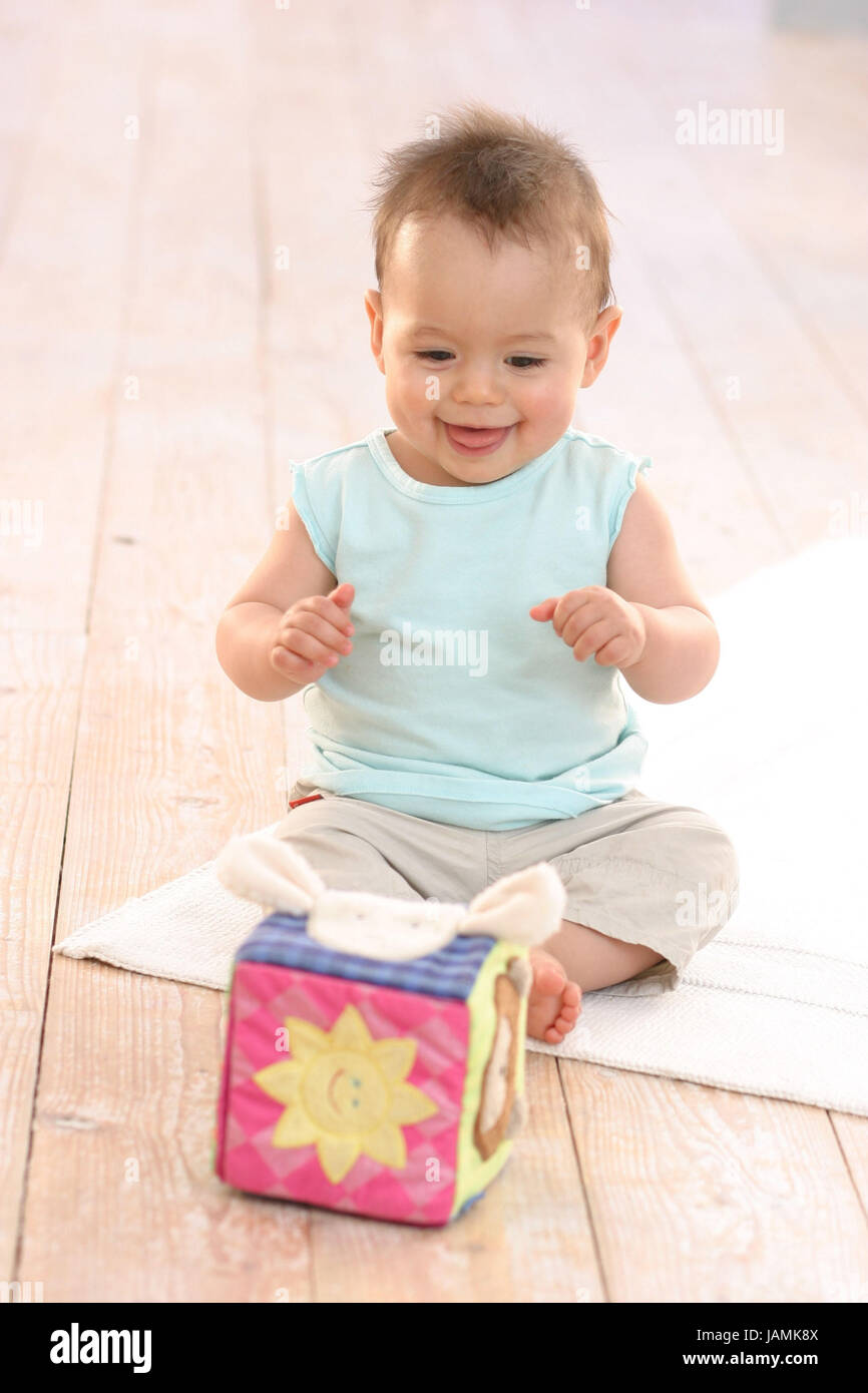 Cube childhood hi-res stock photography and images - Alamy