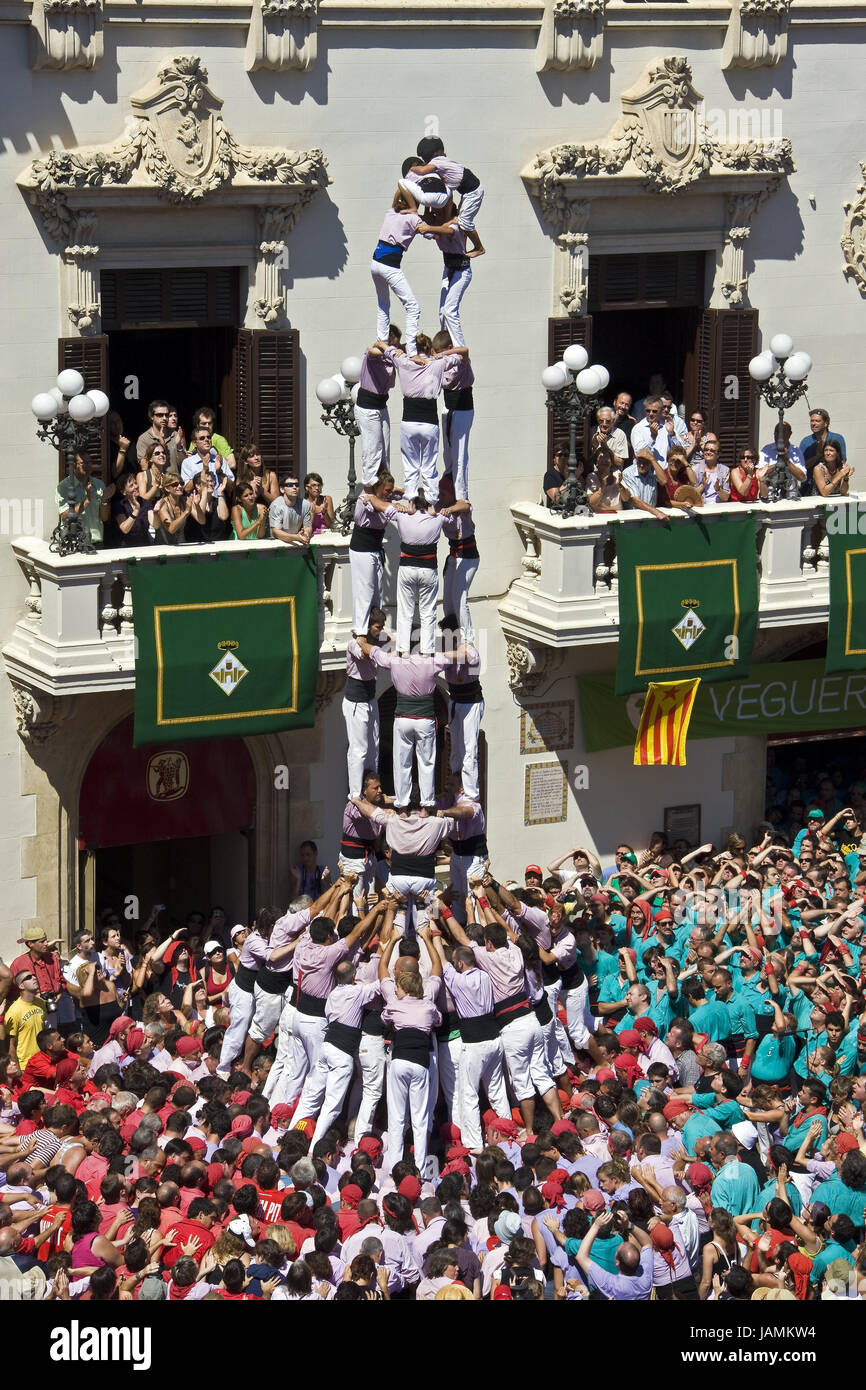 The human pyramid hi-res stock photography and images - Alamy