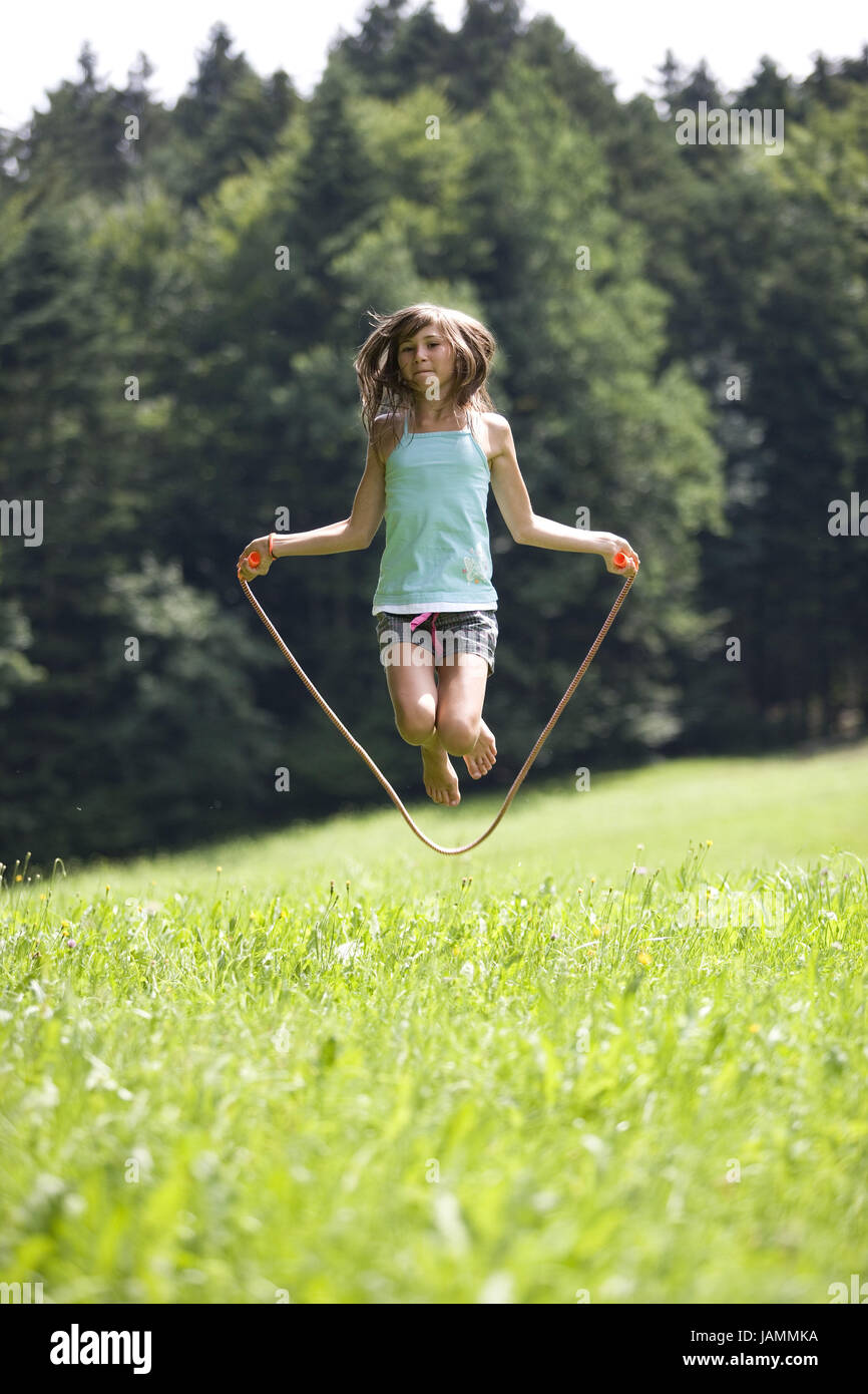 Barefoot jump rope hi-res stock photography and images - Alamy