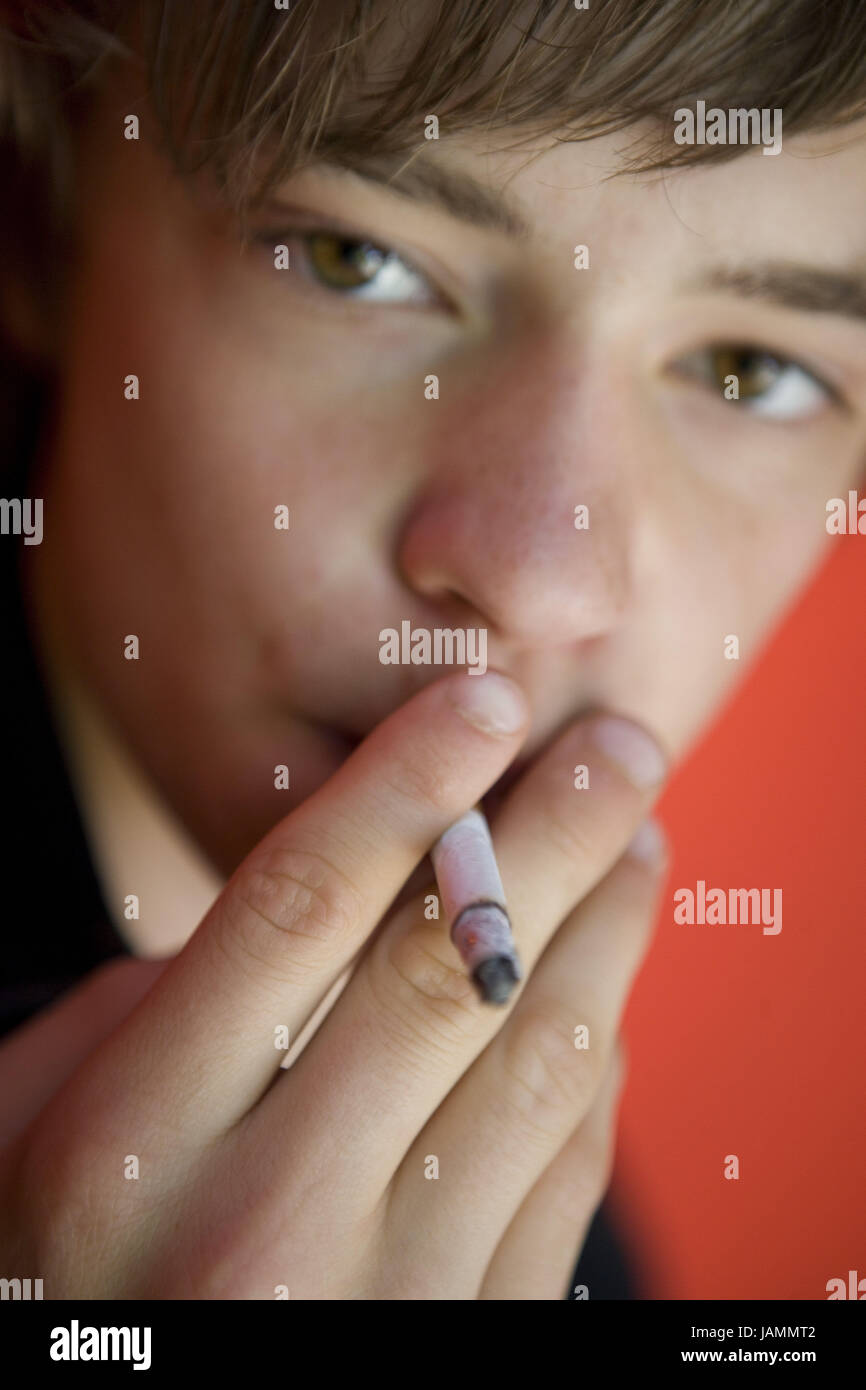 Boy cigarette hi-res stock photography and images - Alamy