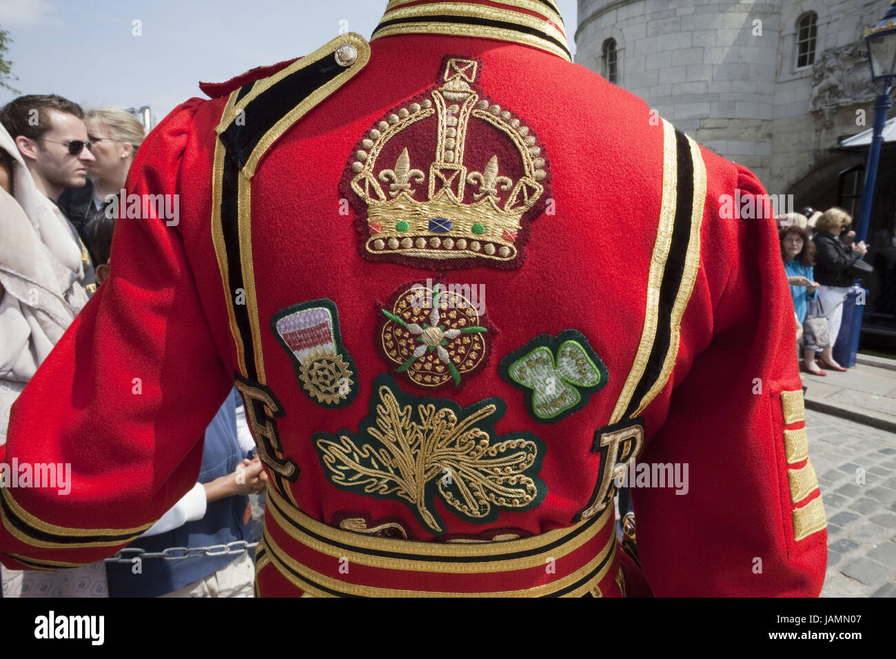 Detail beefeater uniform tower london hi-res stock photography and ...