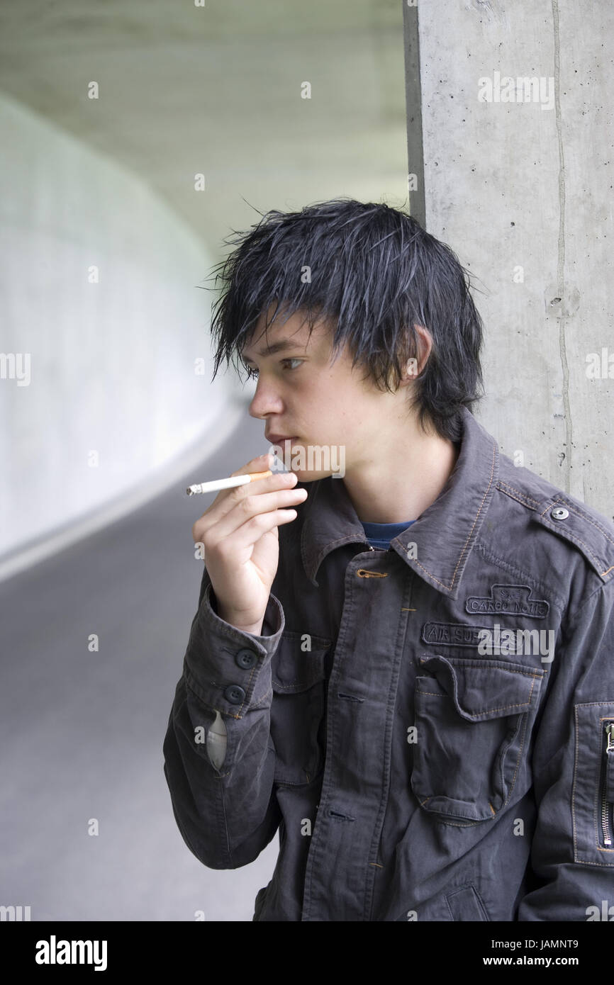 Cigarette Mania Cigarettes Stock Photos & Cigarette Mania Cigarettes ...