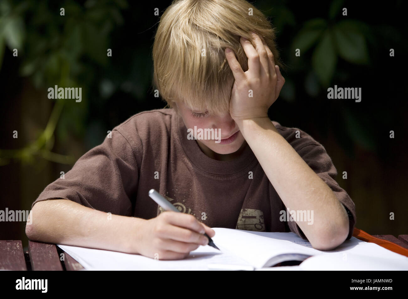 Distractedly hi-res stock photography and images - Alamy
