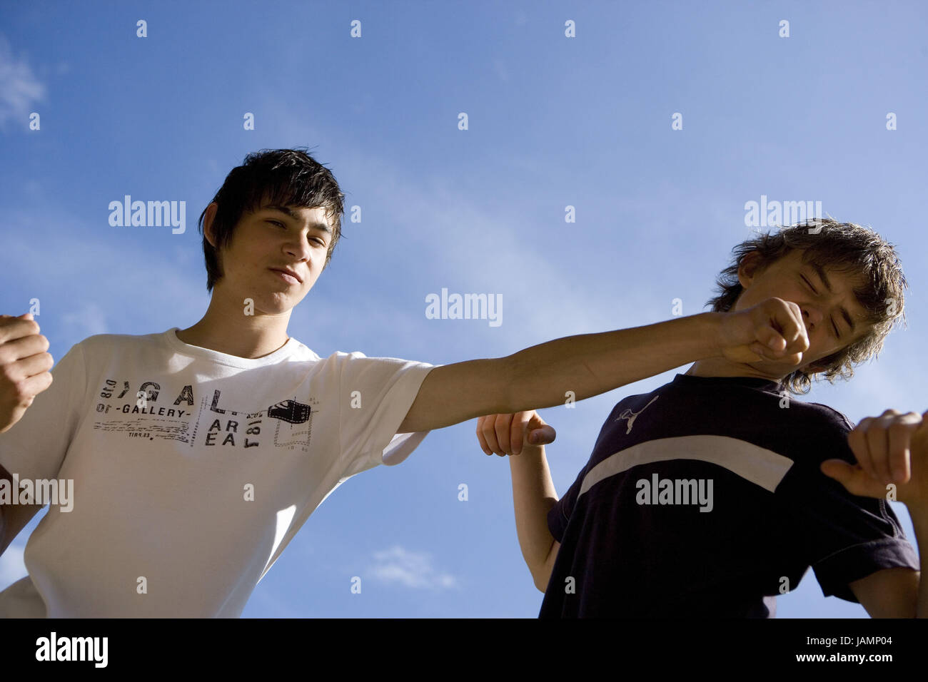 Fight violently hi-res stock photography and images - Alamy