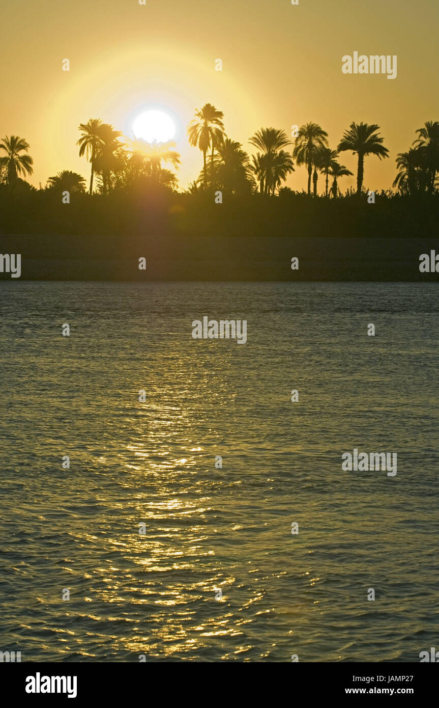 Egypt,Nile valley,the Nile,riverside,sunrise Stock Photo - Alamy