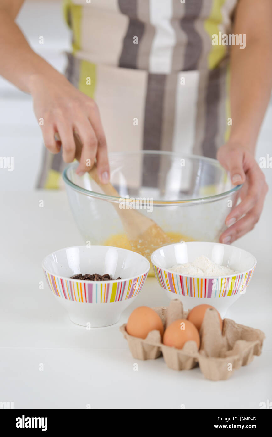 preparing a cake Stock Photo - Alamy