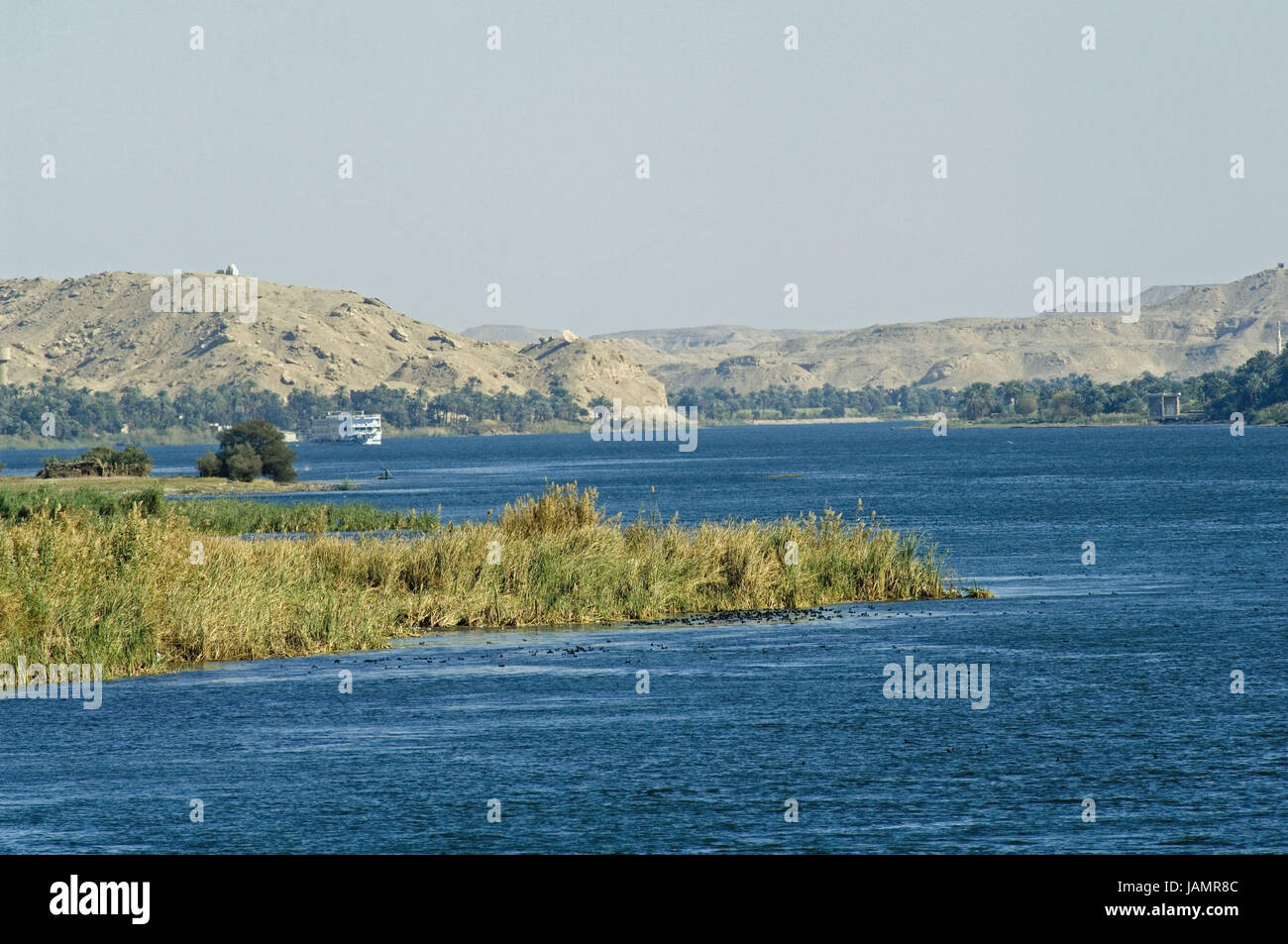 Nile river scenery hi-res stock photography and images - Alamy