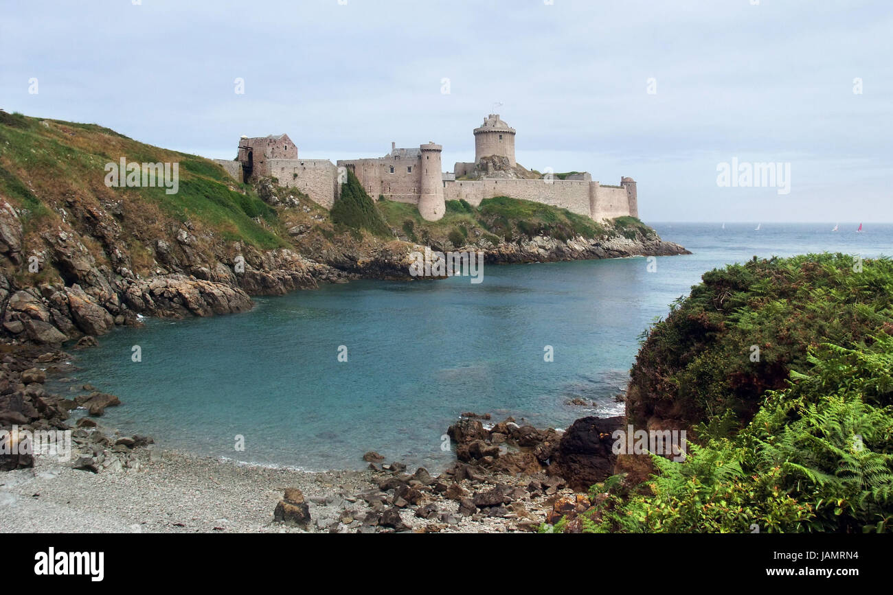 Fort-la-Latte at Cap Frehel in Brittany, France Stock Photo - Alamy