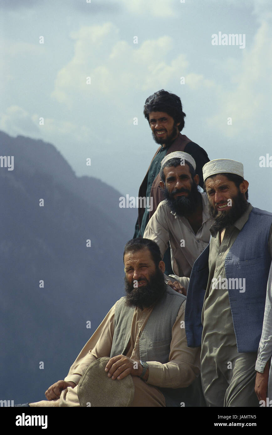 Pakistan,Khyber pass,Mudjaheddin,in Afghan manner,group picture,no ...
