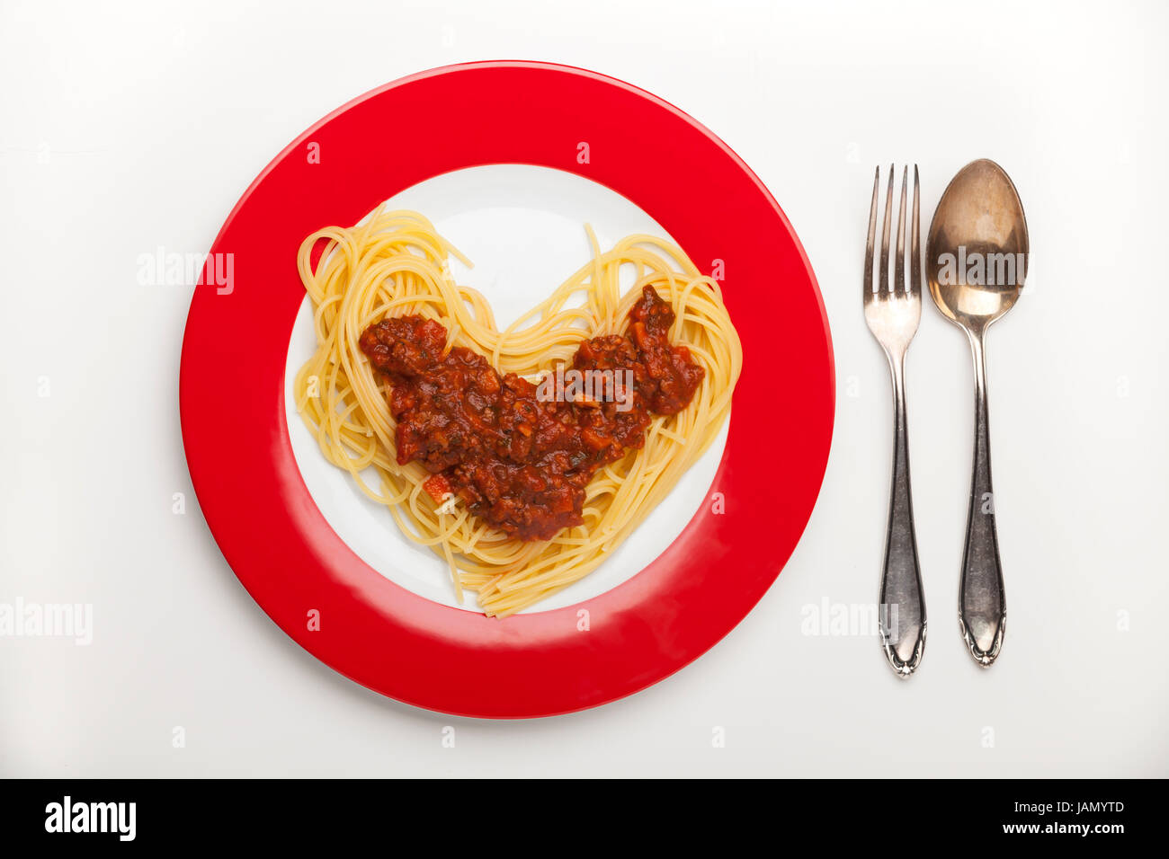 herzförmige Spaghetti auf einen Teller Stock Photo - Alamy