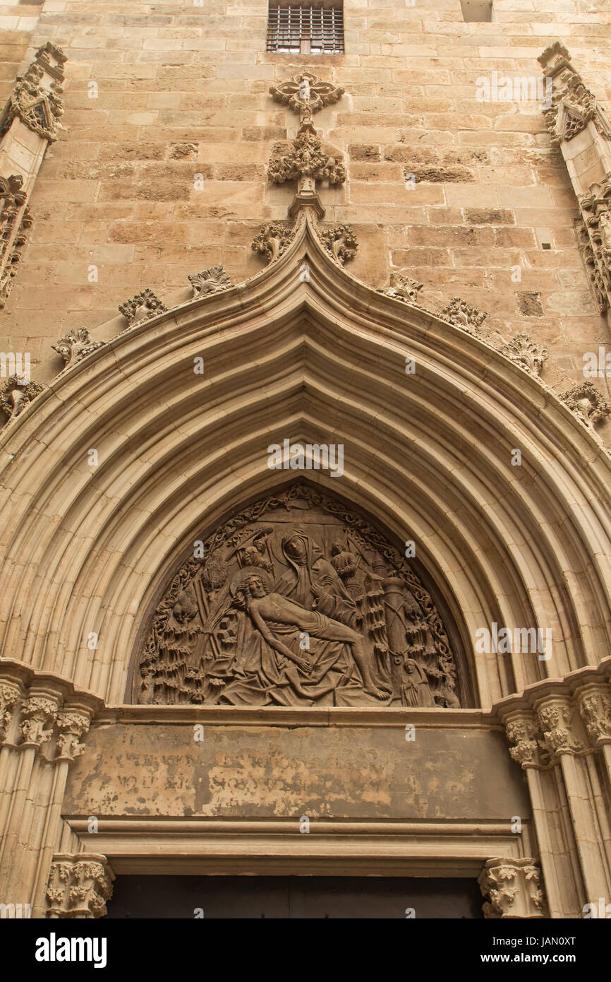Entrance to the medieval church in the Gothic part of Barcelona ...