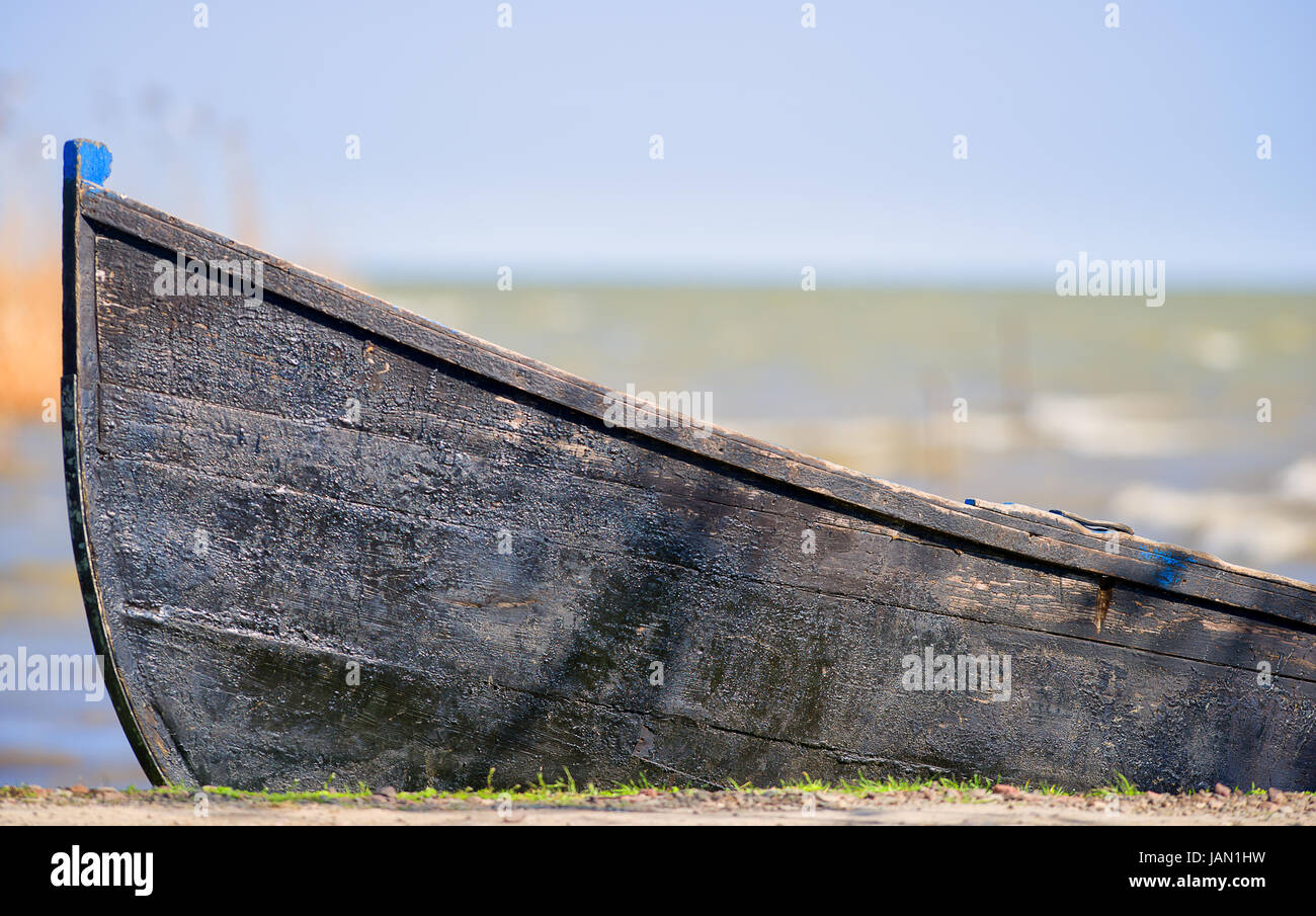 White rotten boat hi-res stock photography and images - Alamy