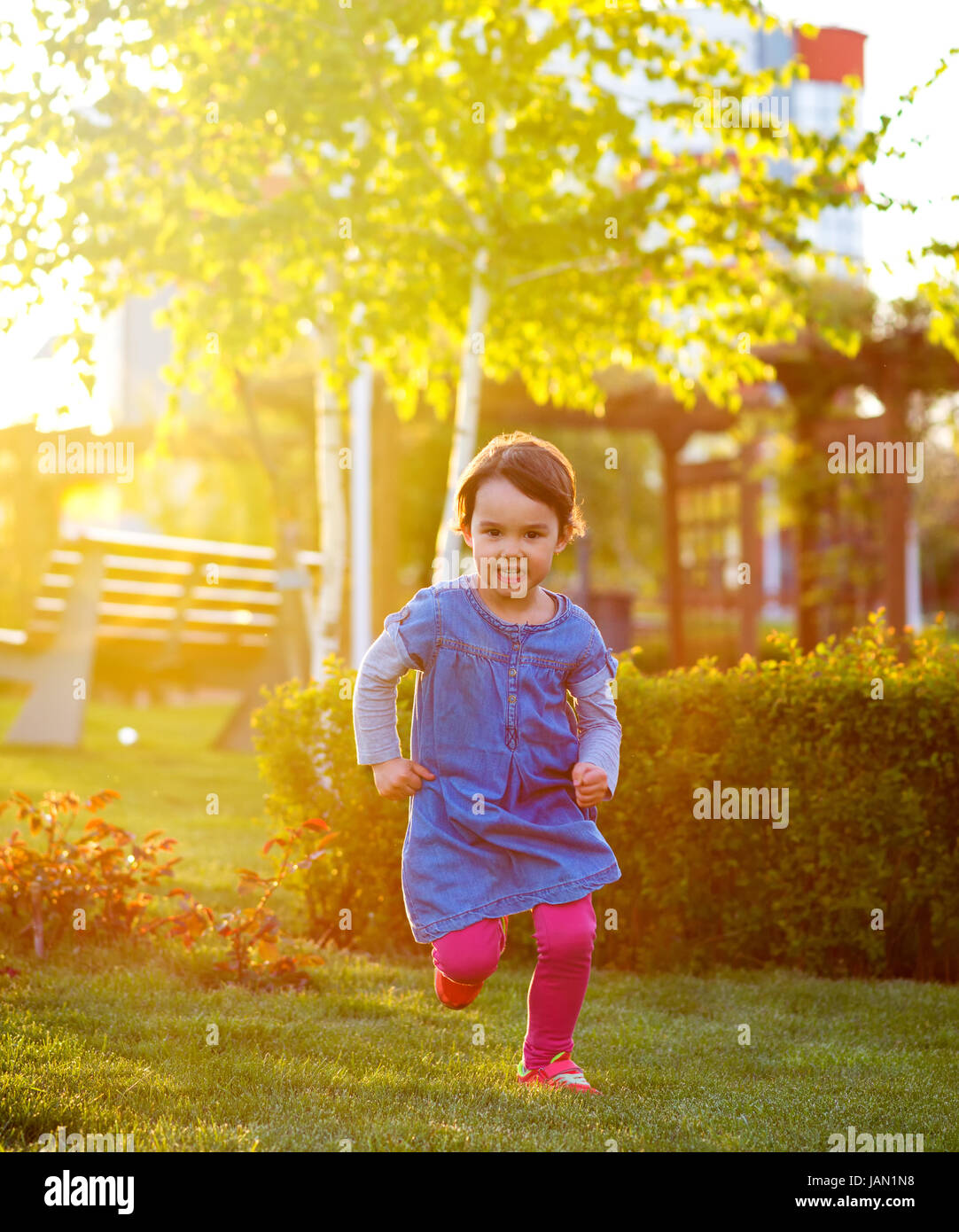 Child grass run hi-res stock photography and images - Alamy