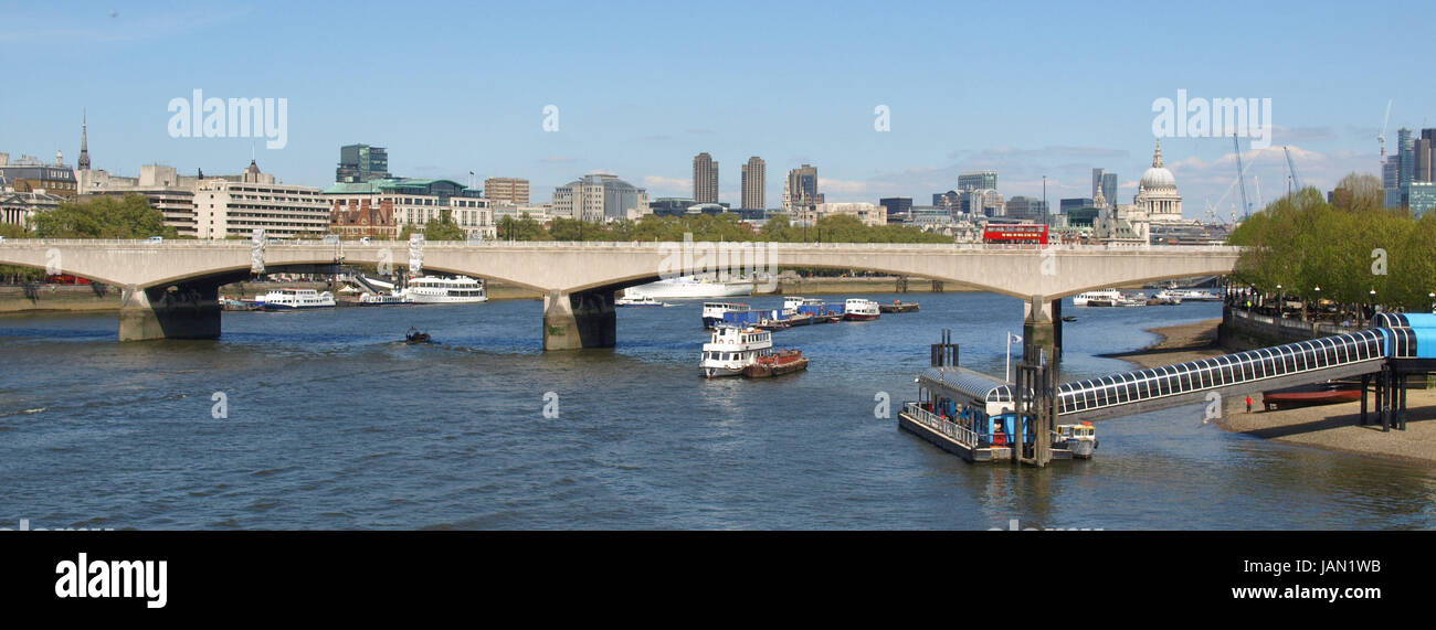 Panoramic view of River Thames, London, UK Stock Photo - Alamy