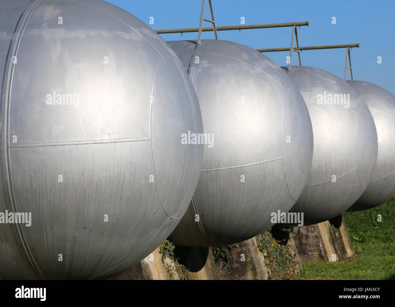 Many tanks hi-res stock photography and images - Alamy