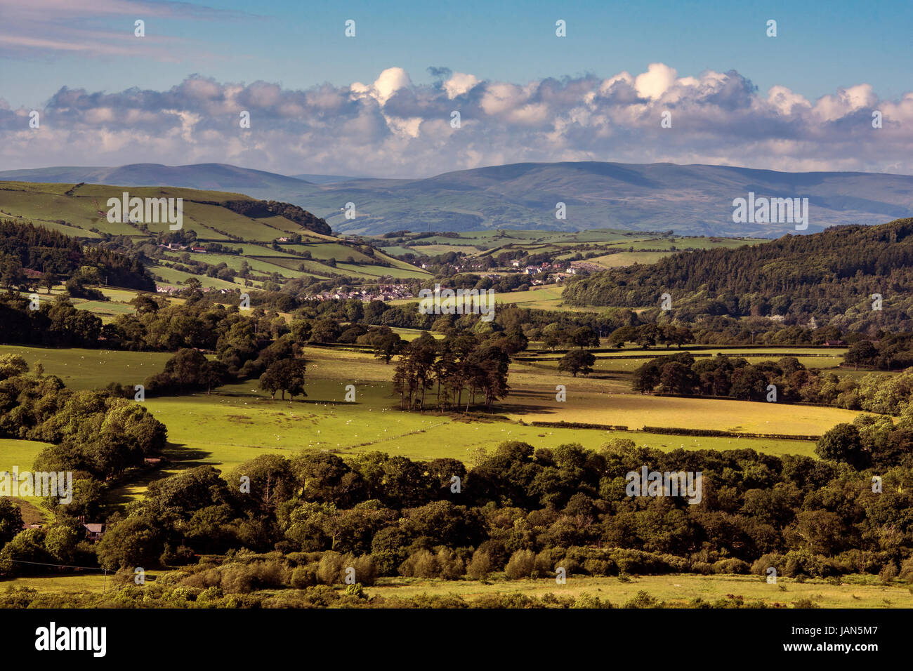Cambrian mountains hi-res stock photography and images - Alamy