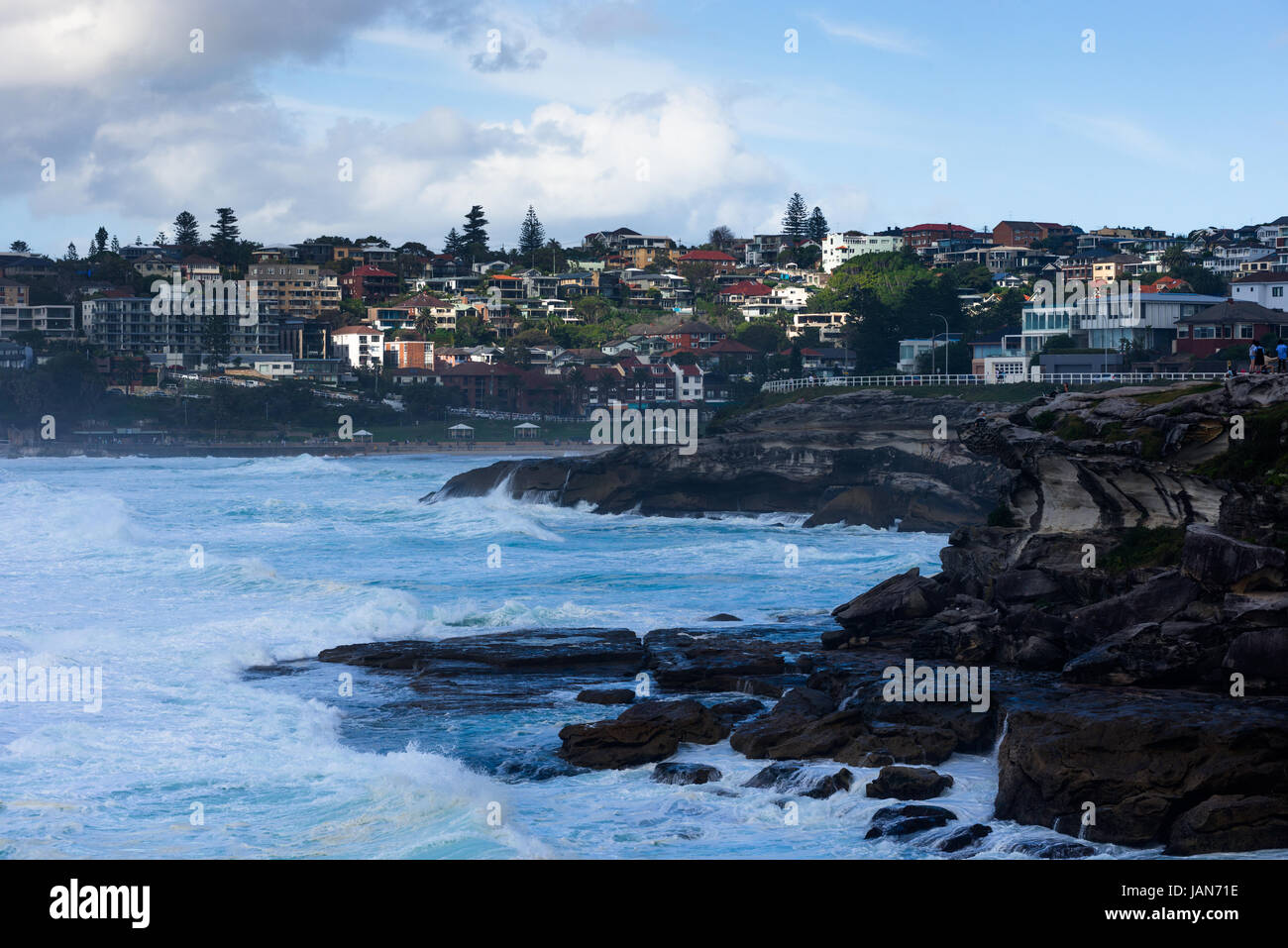 Bondi beach cliffs sydney hi-res stock photography and images - Alamy