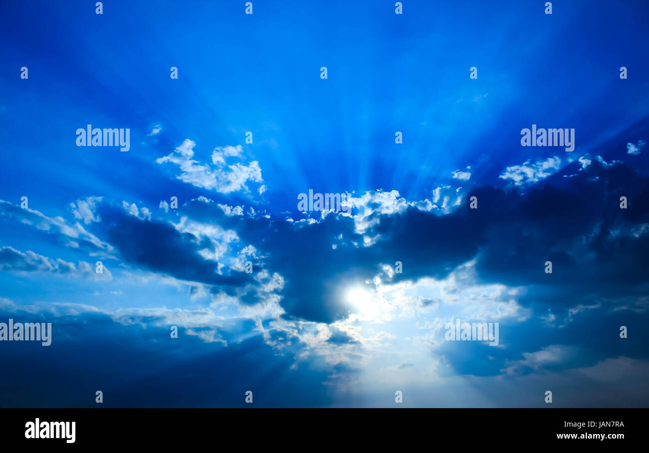 Beautiful dramatic sky with sun rays Stock Photo - Alamy