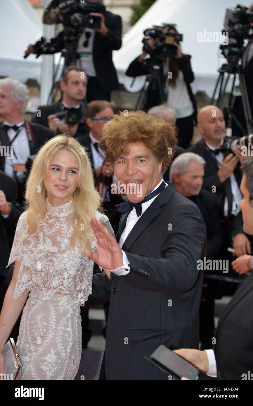 Igor Bogdanoff and his wife Julie Jardon Arriving on the red carpet ... Igor Bogdanoff and his wife Julie Jardon Arriving on the red carpet ...