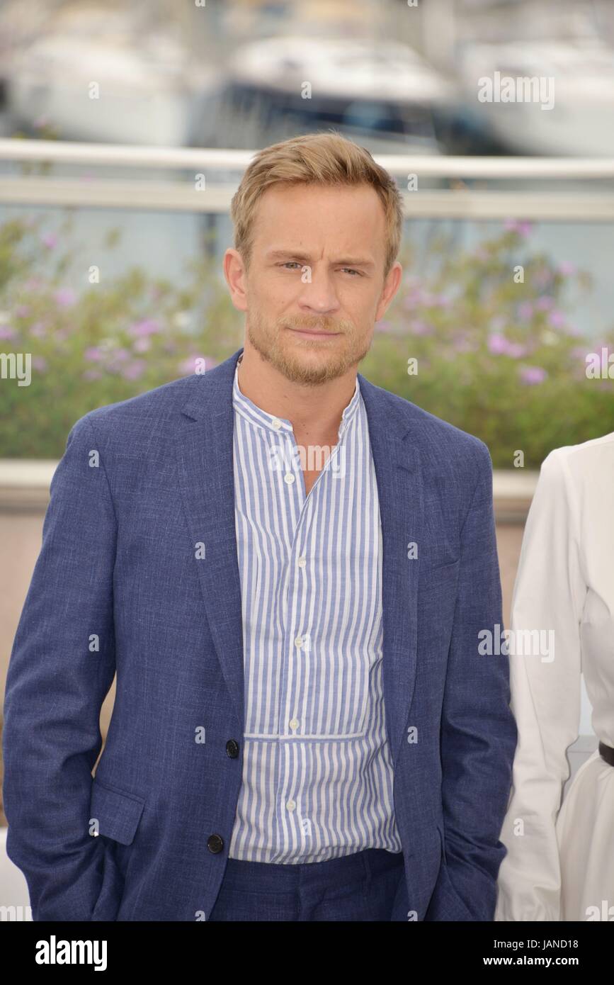J r mie R nier Photocall Of The Film L amant Double The Double Lover 