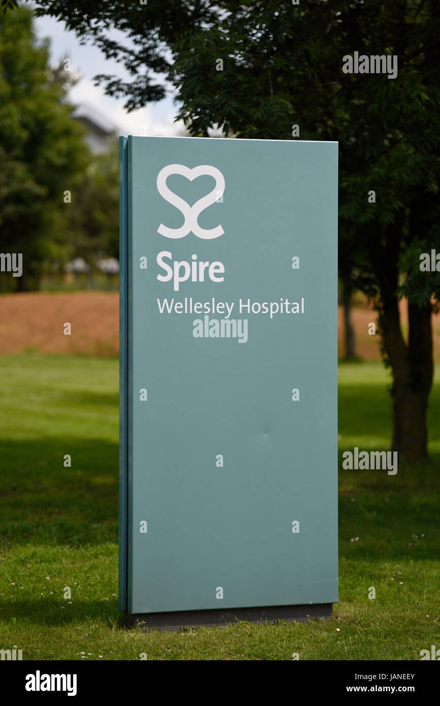 Spire hospital hi-res stock photography and images - Alamy