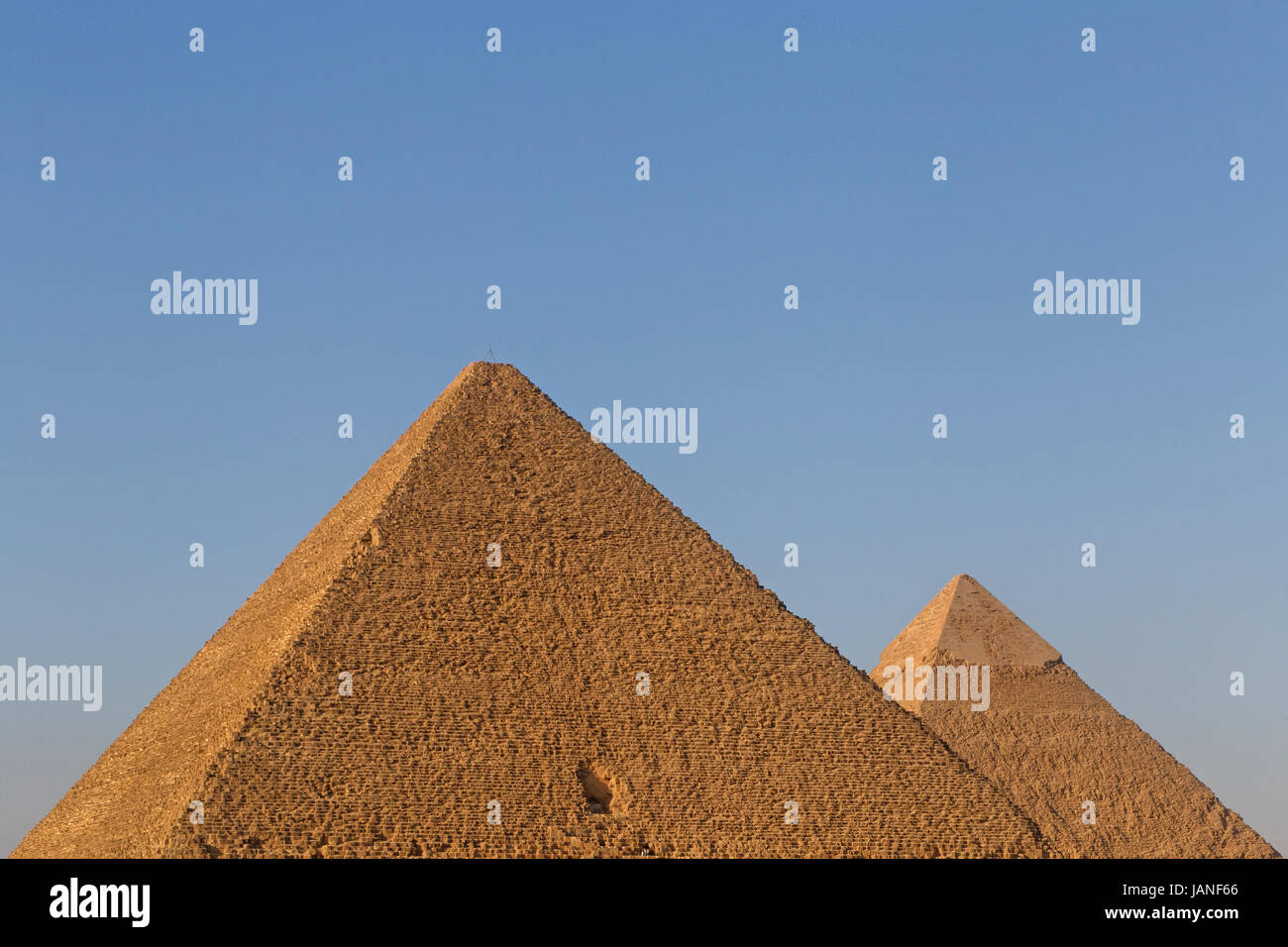 Two pyramids hi-res stock photography and images - Alamy