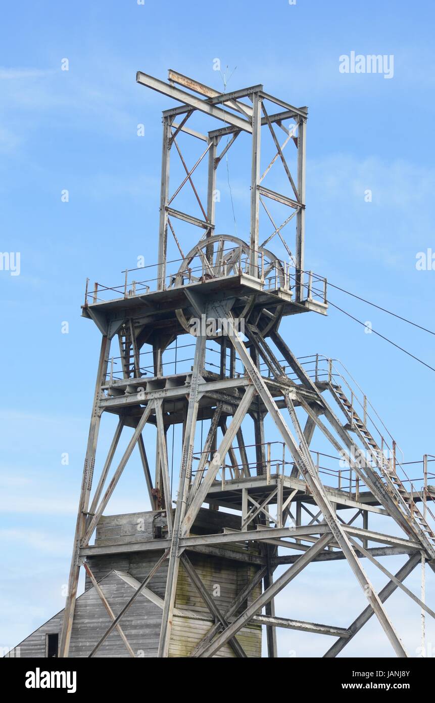 Mine shaft head hi-res stock photography and images - Alamy