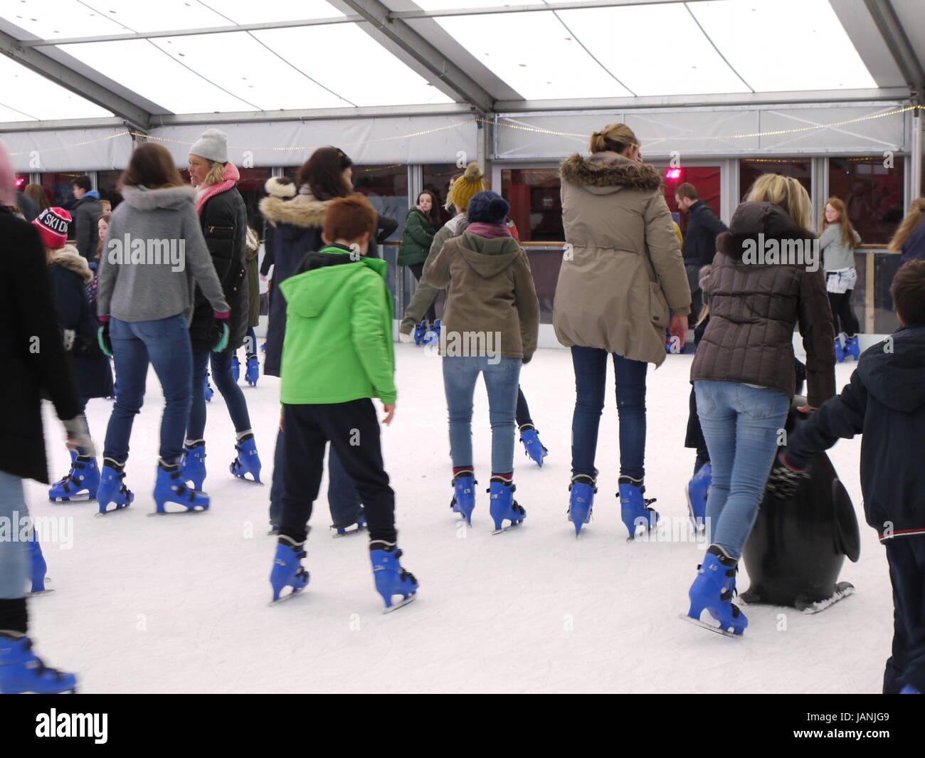 Winchester ice rink hi-res stock photography and images - Alamy