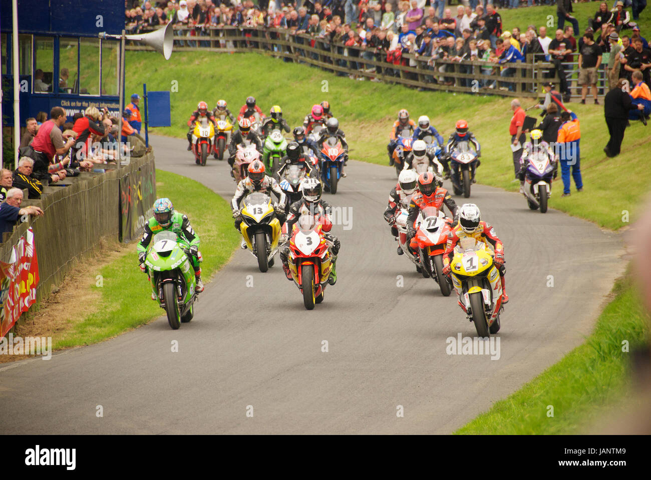 Motorcycles starting a race at Oliver's Mount Road Racing Circuit Stock ...