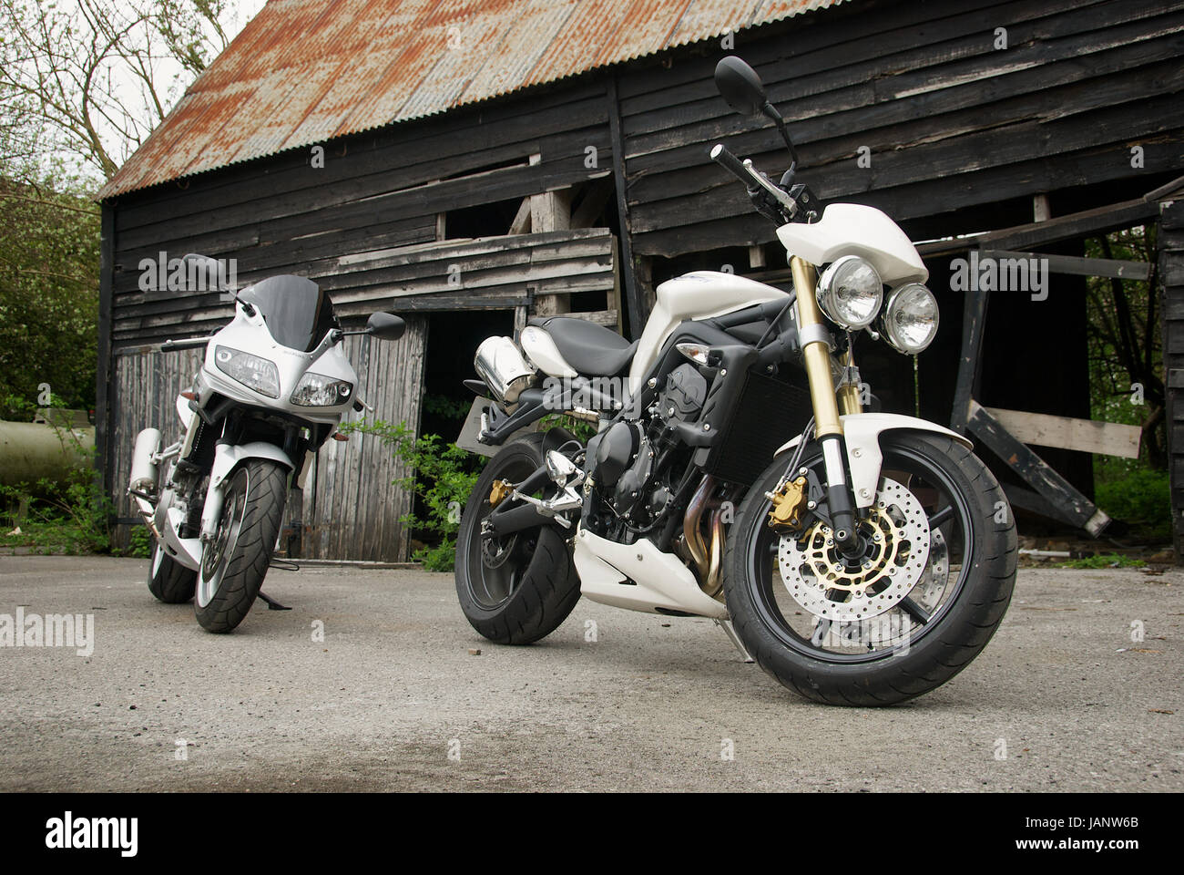 Triumph 675 motorcycle hi-res stock photography and images - Alamy