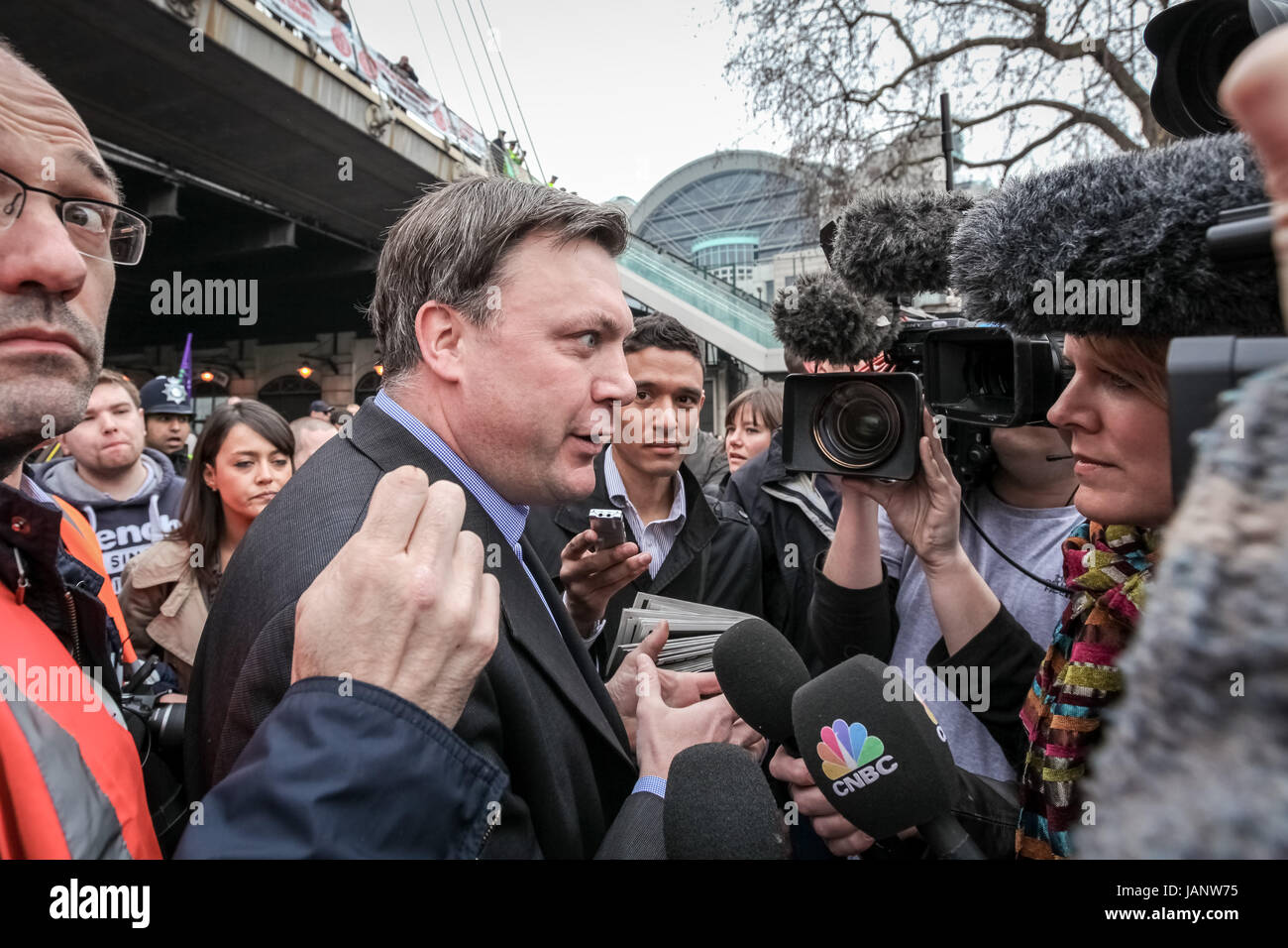 Ed balls hi-res stock photography and images - Alamy
