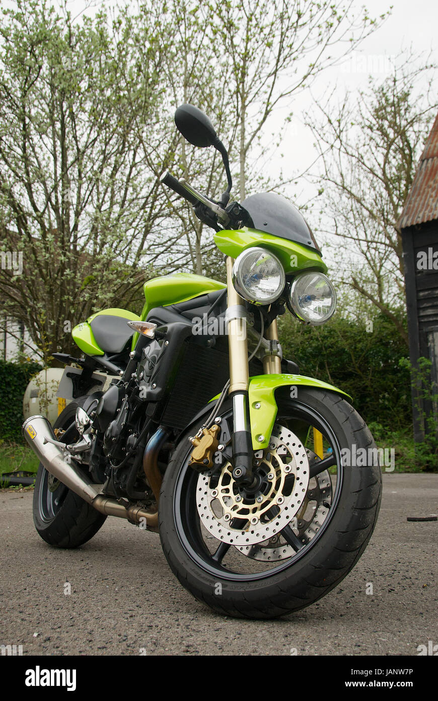 Triumph 675 motorcycle hi-res stock photography and images - Alamy