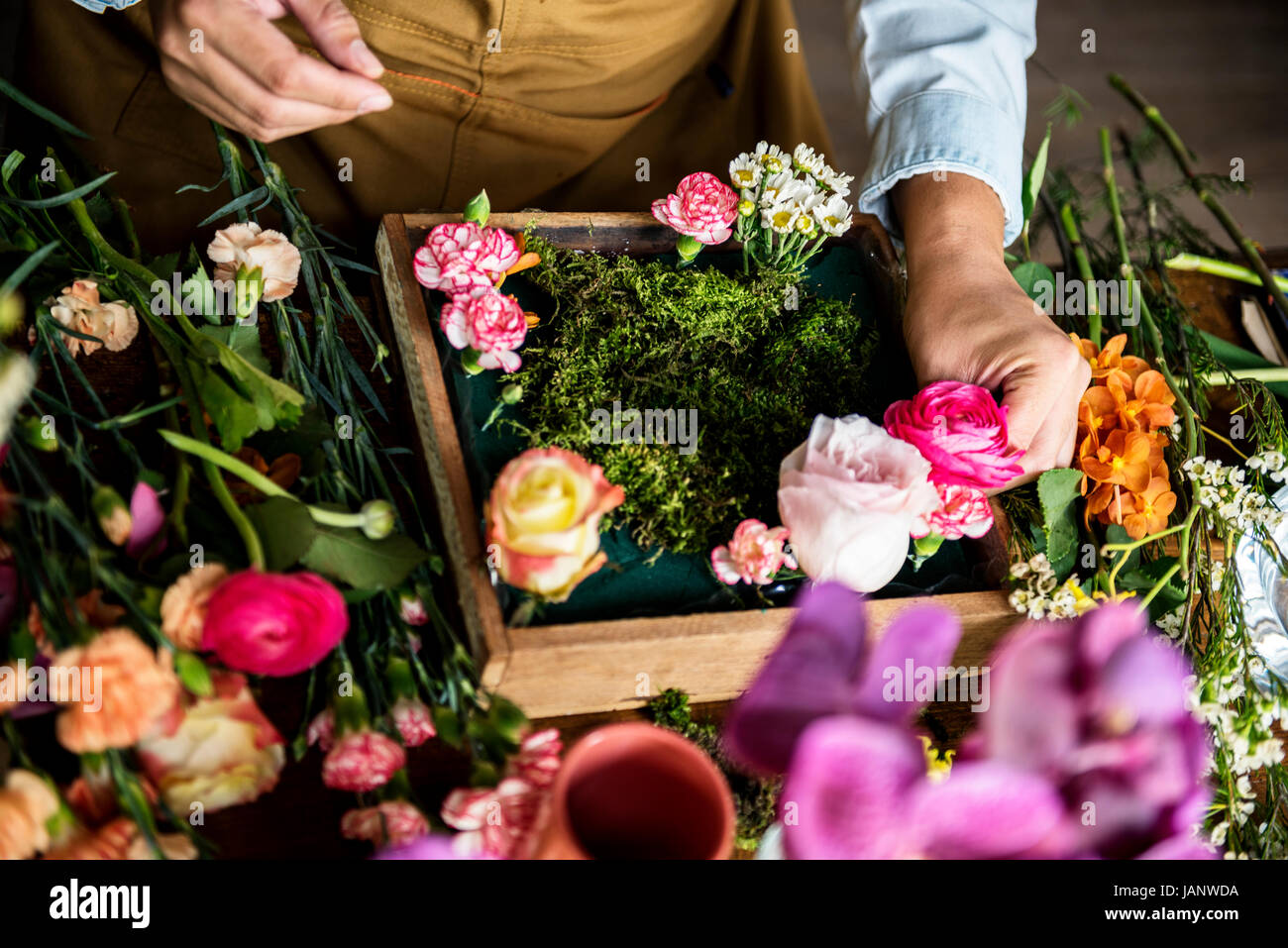Flowerist shop hi-res stock photography and images - Alamy