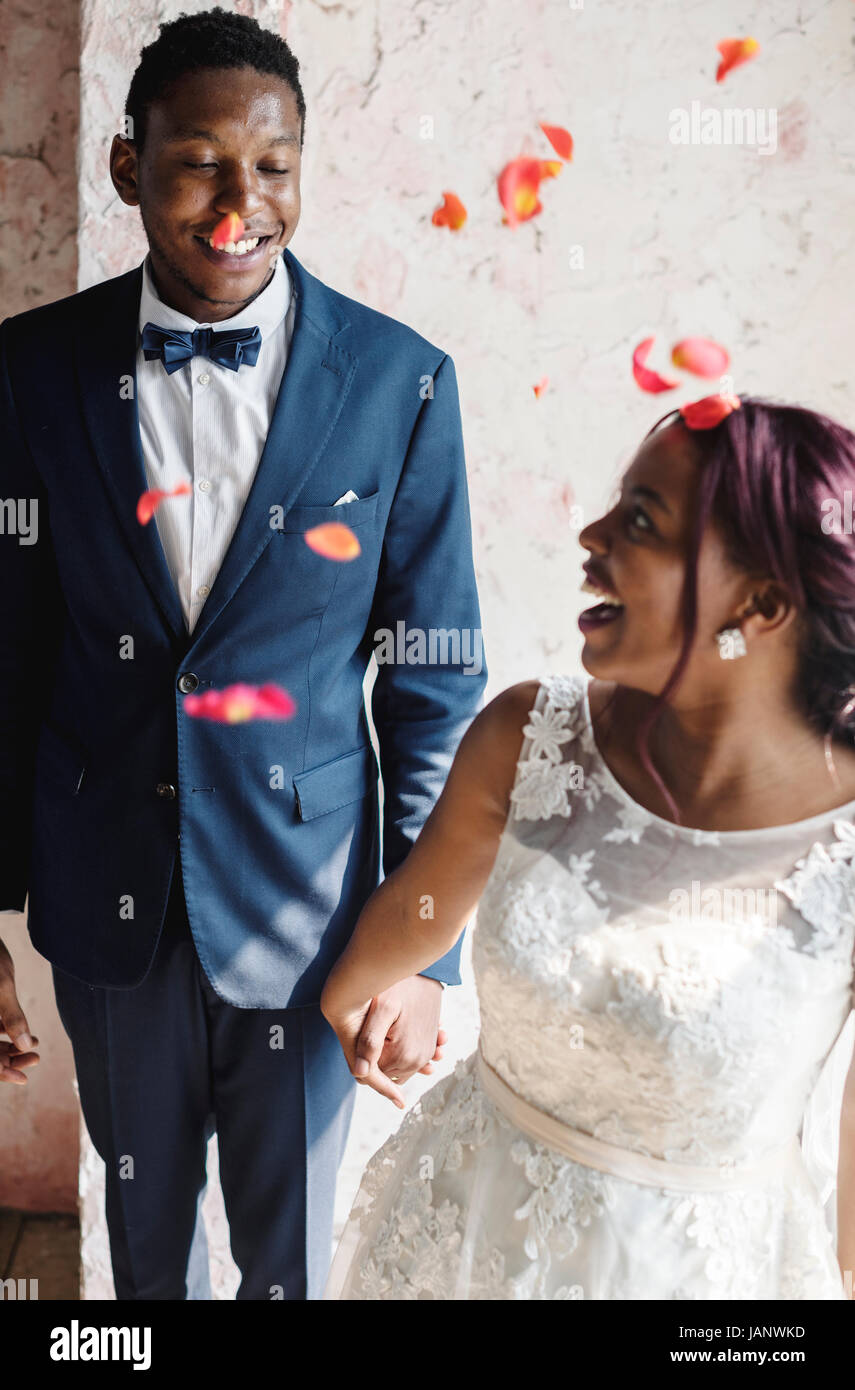 African bride and groom hi-res stock photography and images - Alamy