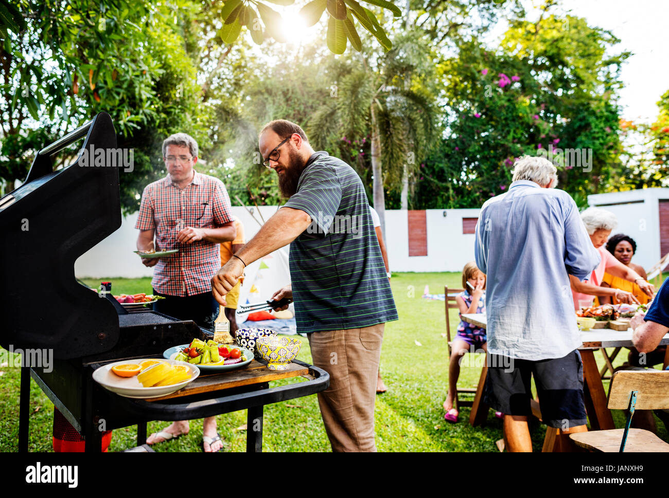 Summer bbq diverse hi-res stock photography and images - Alamy