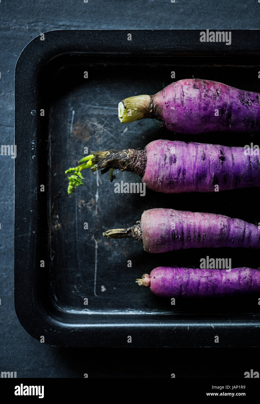 Purple daikon radish hi-res stock photography and images - Alamy