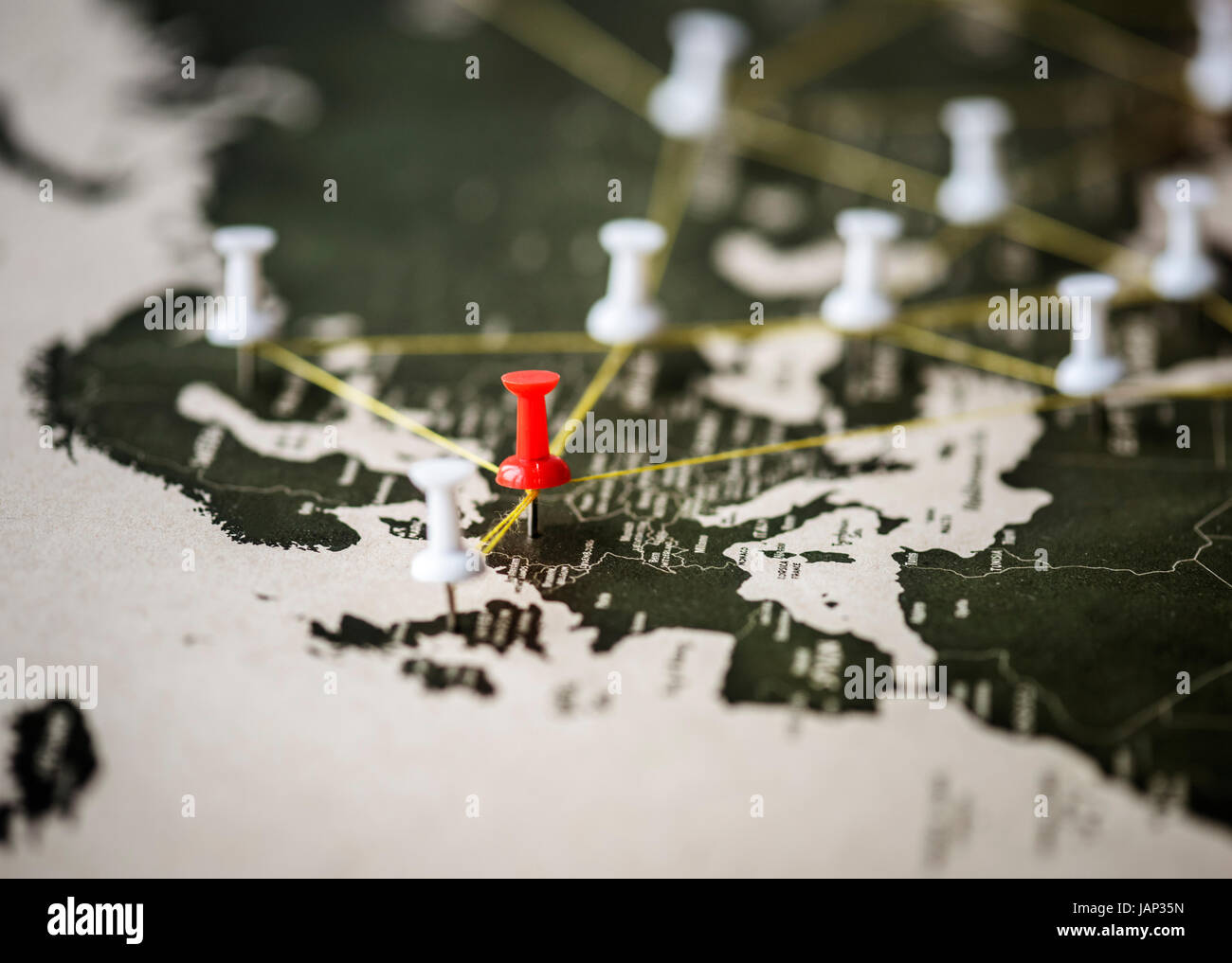 Pins on map of world hi-res stock photography and images - Alamy