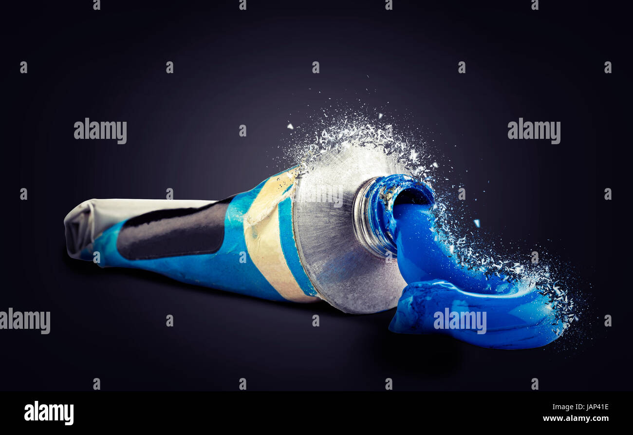 Exploding paint hi-res stock photography and images - Alamy