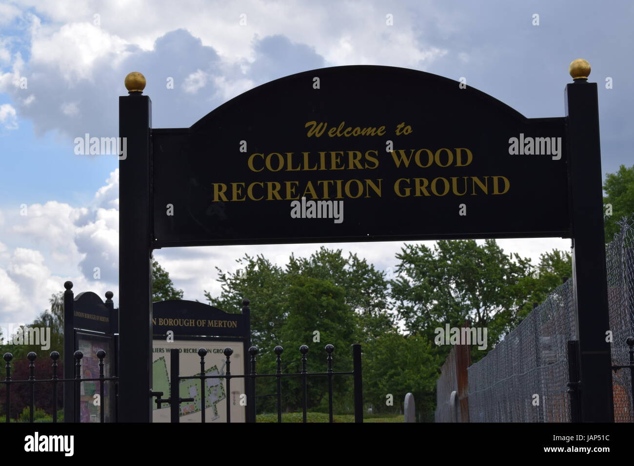 Colliers Wood "016 Stock Photo - Alamy