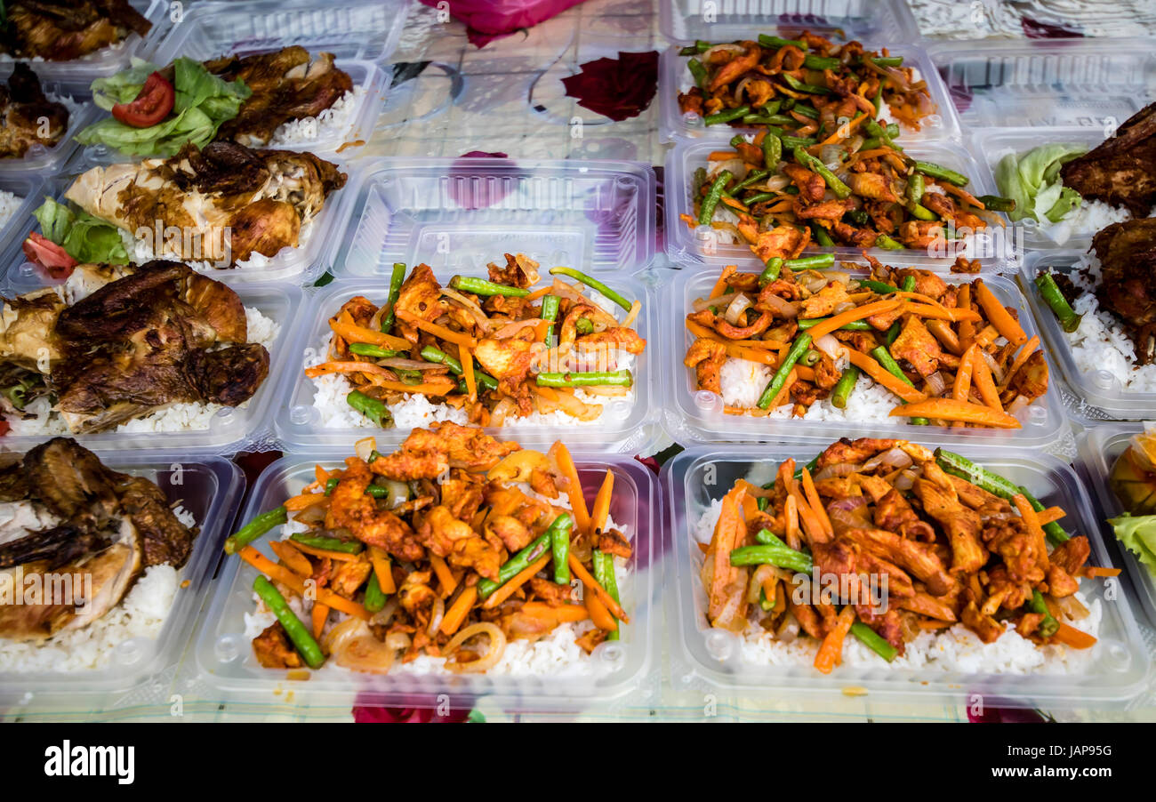 Kuala Lumpur, Malaysia. 7th June, 2017. A visit to the Bangsar Ramadan ...